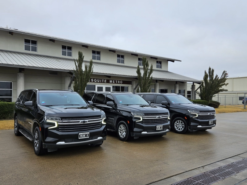 Where Luxury Meets Reliability – Your Premier Transportation